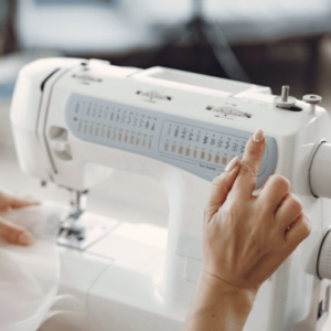 How to Successfully Thread a Sewing Machine: Master the Art of Sewing ...